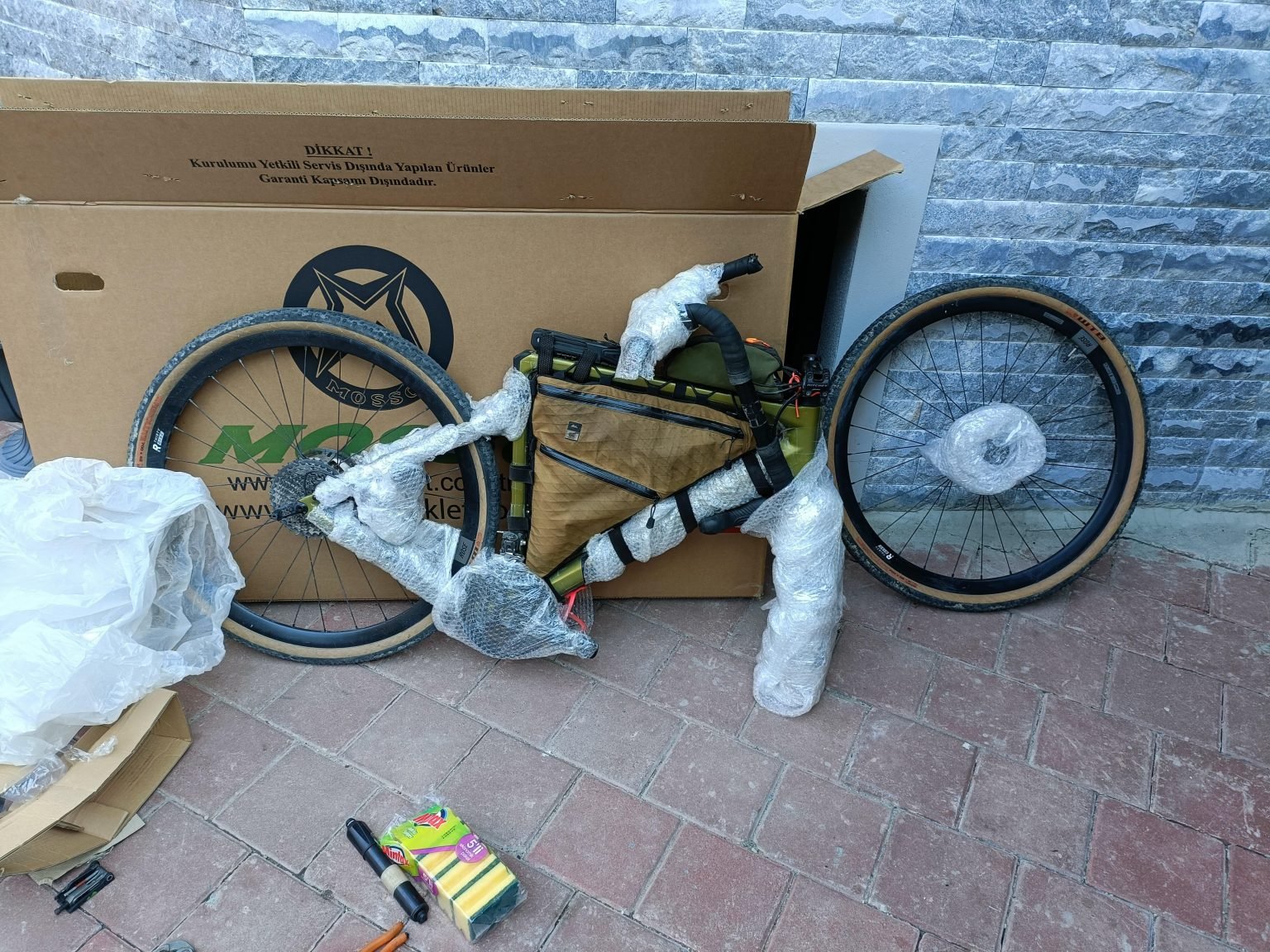 How To Ship Your Bikepacking Bike Overseas: Ultimate Guide - BikeTro